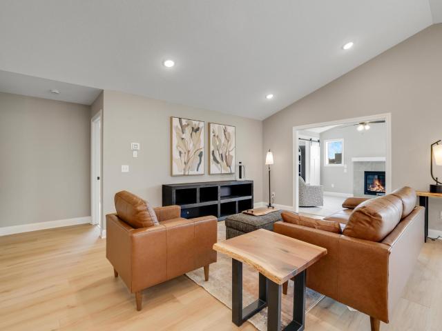11046 th Circle NW