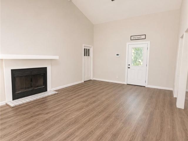 1104 Moss Lane