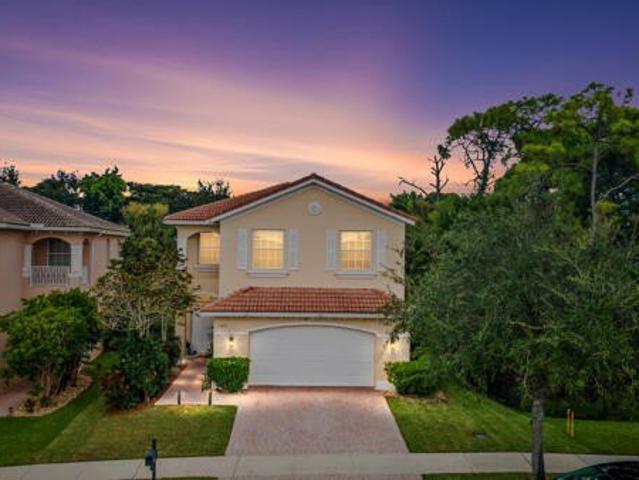 1104 NW Leonardo Cir, Port Saint Lucie, FL 34986