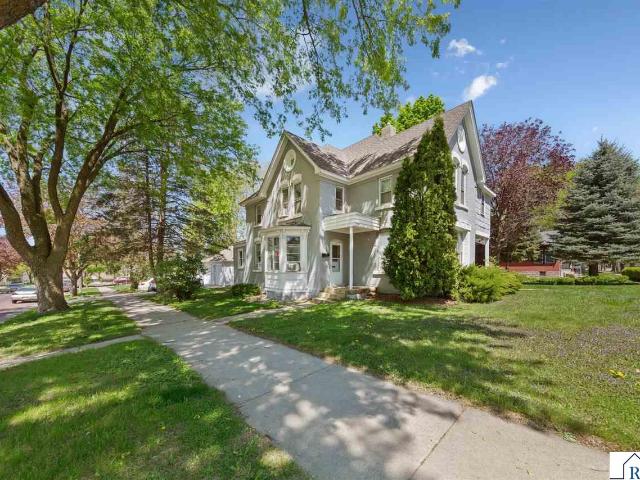1104 N 5th Street