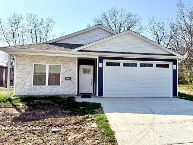 1104 N Midway Ct, Marion, IL 62959