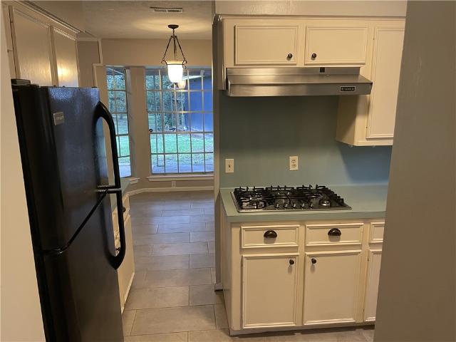 1104 Neal Pickett Dr, College Station, TX 77840 | MLS #25012 | Compass