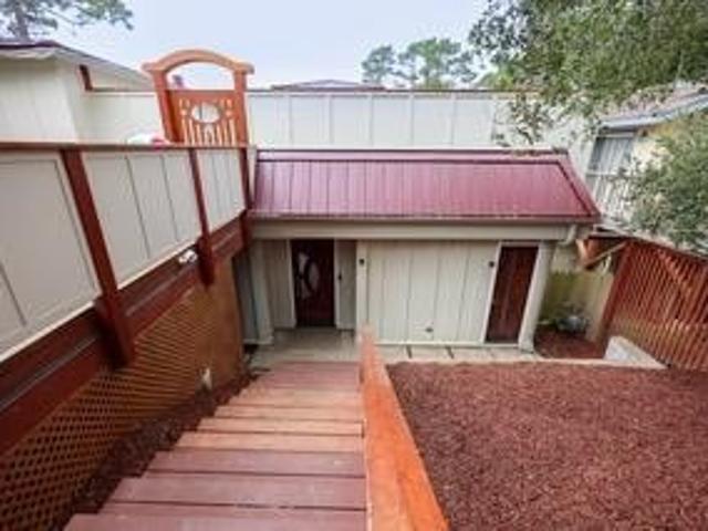 1104 Austin Ave, Pacific Grove, CA 93950
