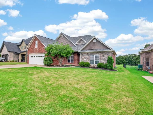 1104 Aberdour Drive