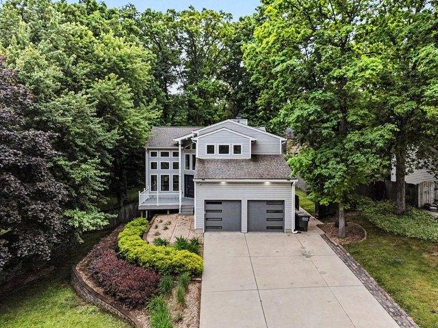 1104 Burlington Beach Rd, Valparaiso, IN 46383