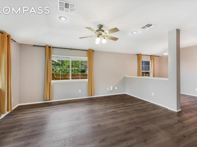 1104 Battenburg Trail, Pflugerville, TX
