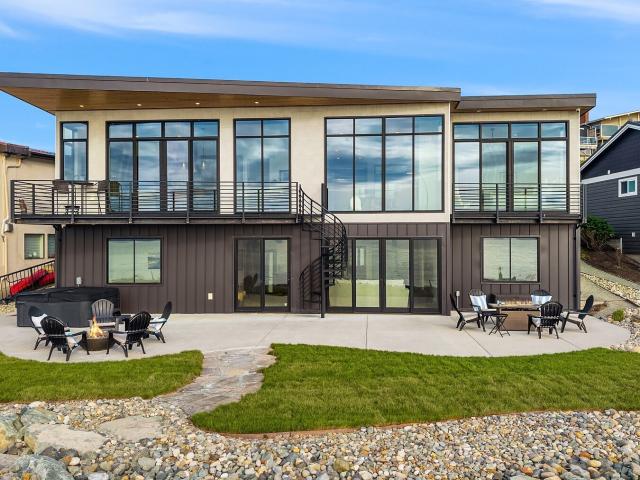 1104 Bayshore Drive