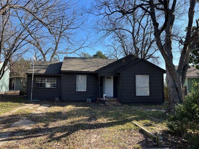1104 Bell Dr, Greenville, TX 75401