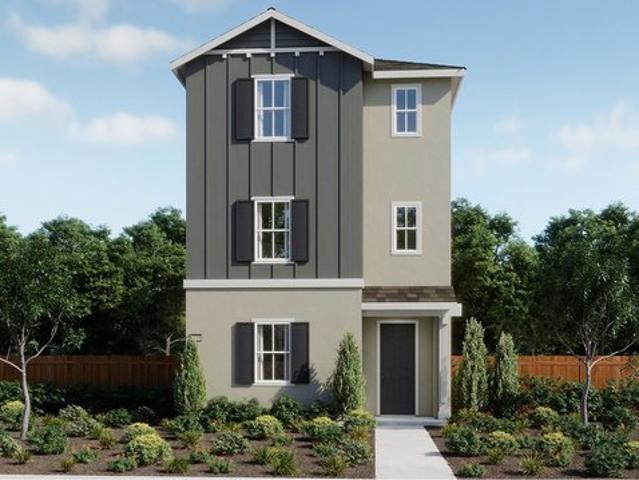 1104 Bellawood Dr, Galt, CA 95632