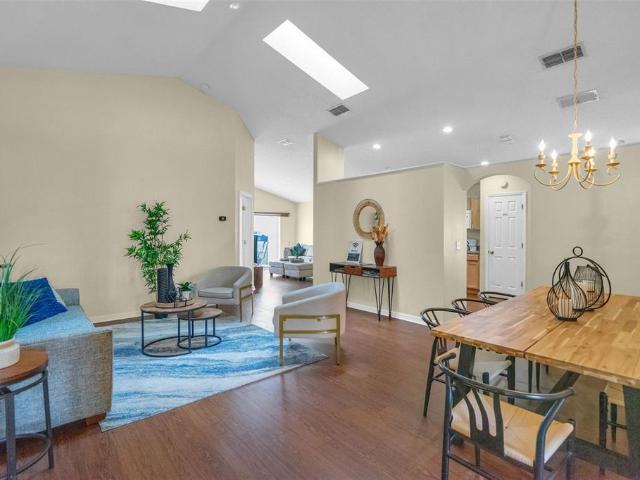 1104 Bloomingdale Dr, Davenport, FL 33897 | MLS #G5110