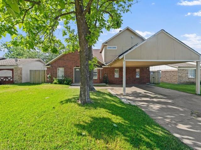 1104 Carmody Dr, Mesquite, TX 75149