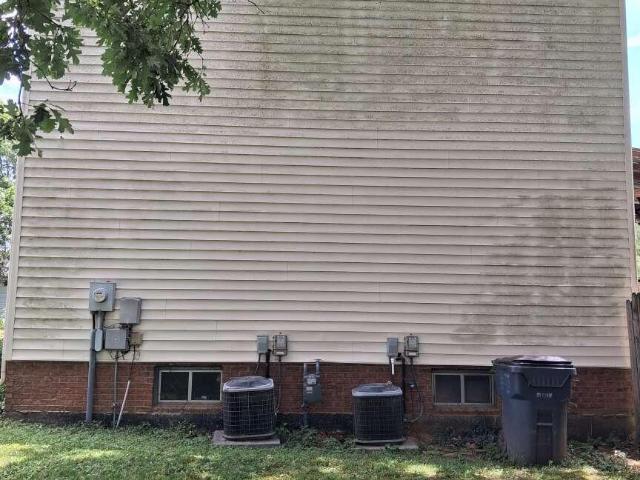 1104 Clovelly Court