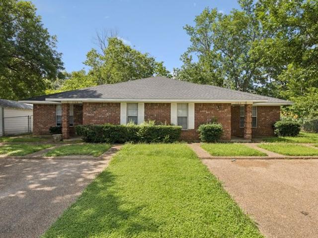 1104 E High St, Terrell, TX 75160