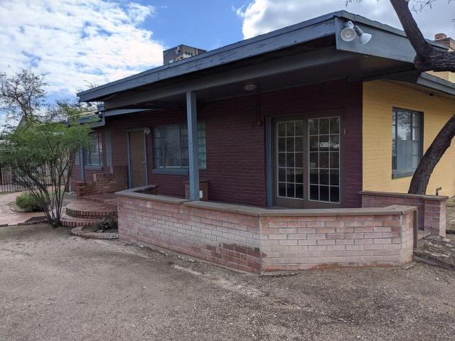 1104 E. Waverly St. 5 Bedroom Apartment for Rent at 1104 E Waverly St, Tucson, AZ 85719 Jefferson Park