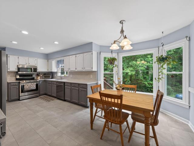 1104 Fallen Oak Drive