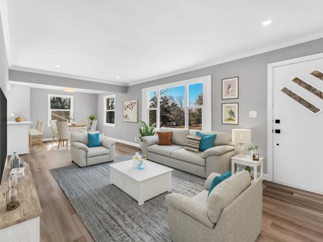 1104 Irving Ln