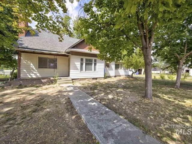 1104 Lone Star Rd, Nampa, ID 83651