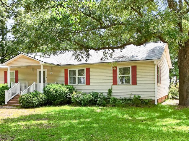 1104 Longpoint Road