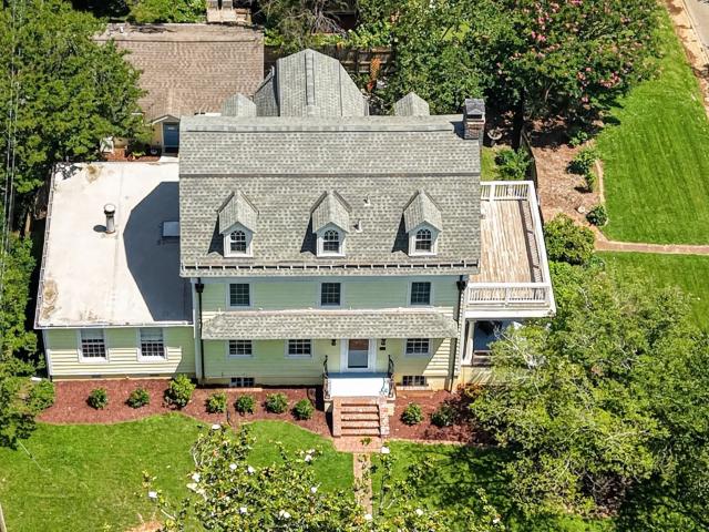 1104 Riverside Rd