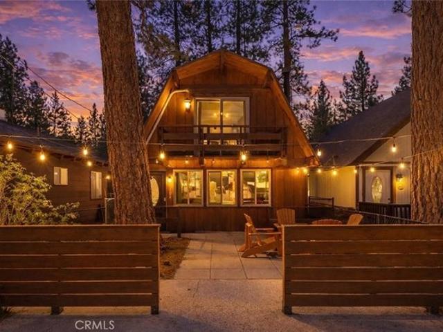1104 Robinhood Blvd, Big Bear City, CA 92314