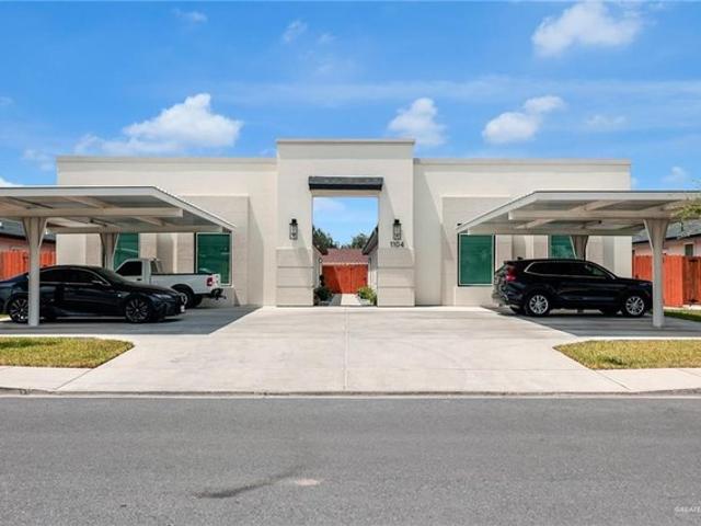 1104 Sugar Garden Dr, Pharr, TX 78577