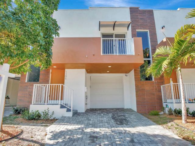 1104 S 20th Ave, Hollywood, FL 33020 | MLS #F10545