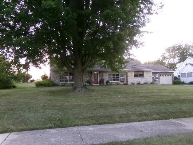 1104 S Benson Blvd, Freeport, IL 61032