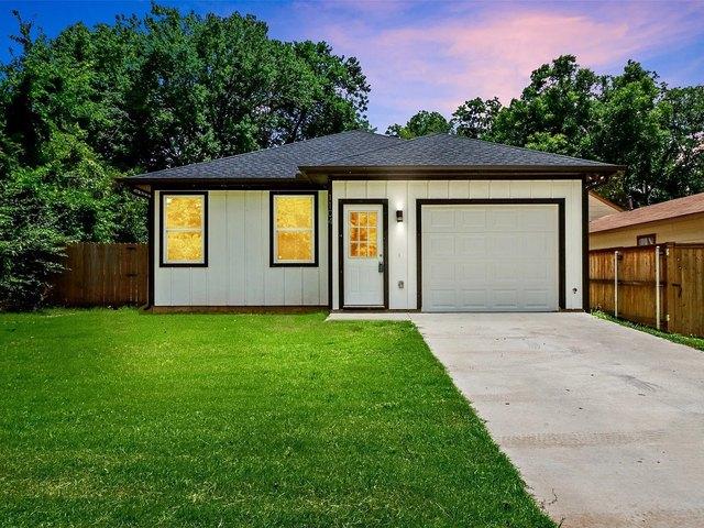 1104 W Elm St, Denison, TX 75020