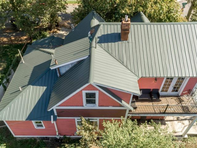 1104 W Maxwell Ave, Spokane, WA 99201 | MLS #202614 | Compass
