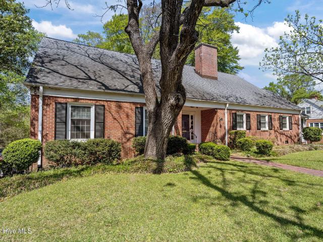 1104 W Rock Spring Road