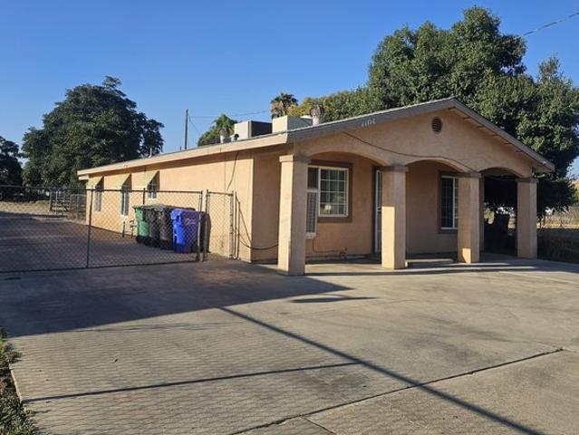 1104 W Westfield Ave, Porterville, CA 93257
