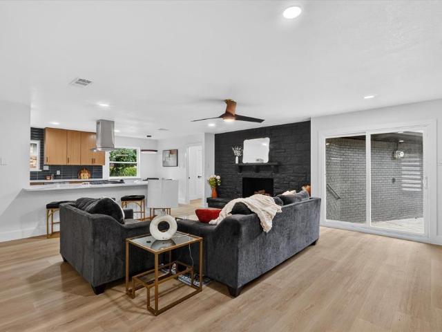 1104 Westwood Drive