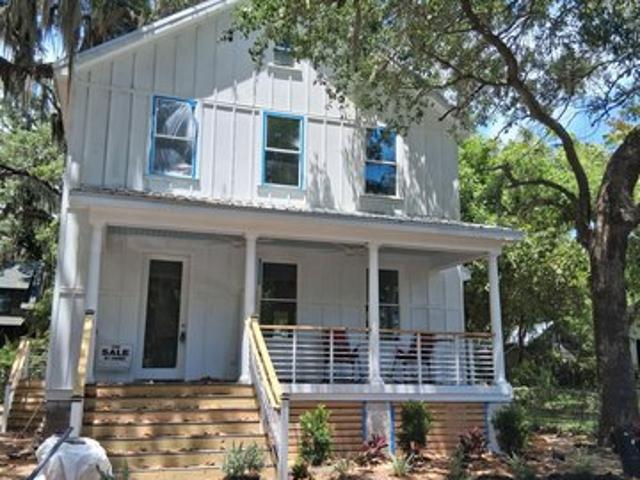 1104 11th St, Port Royal, SC 29935