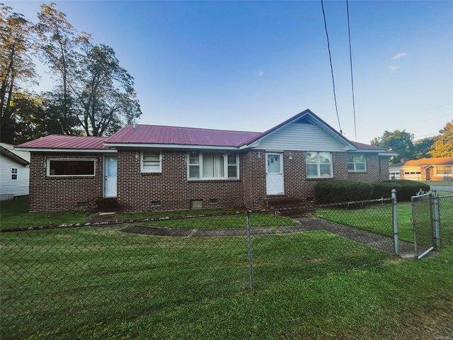 1104 3rd Ave S, Clanton, AL 35045
