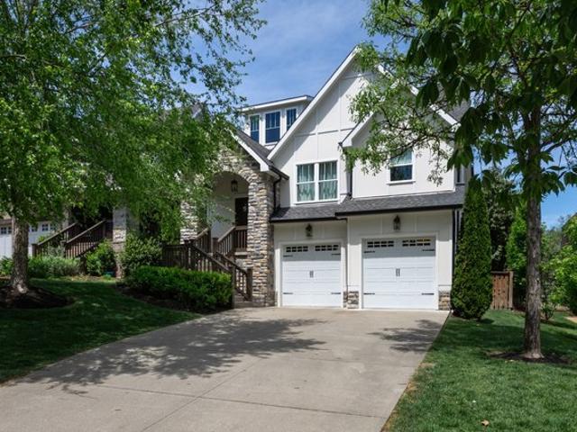 1104A Biltmore Dr, Nashville, TN 37204