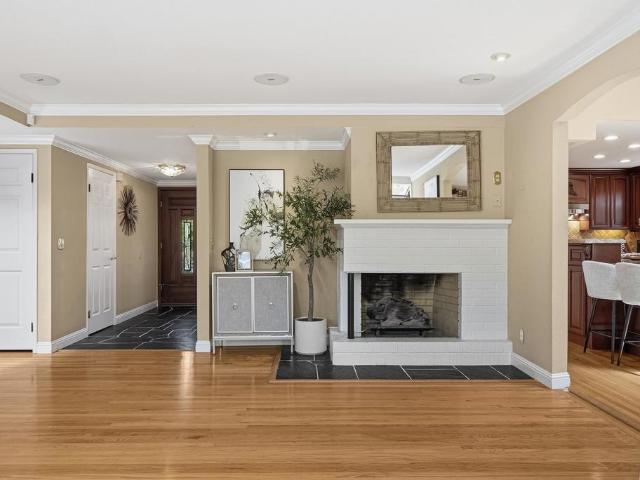 11055 La Paloma Dr