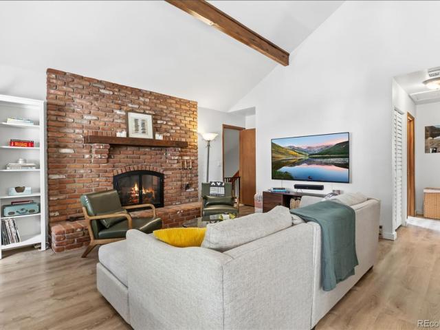 1105 Main Street
