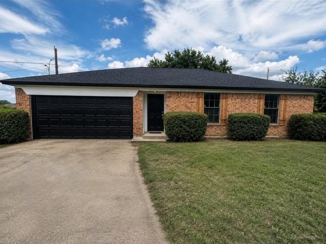 1105 Mapleview Dr, Arlington, TX 76018