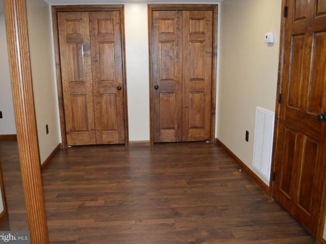 1105 meander dr lower level