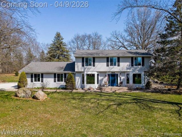 1105 Mile Rd, Washington Township, MI 48095