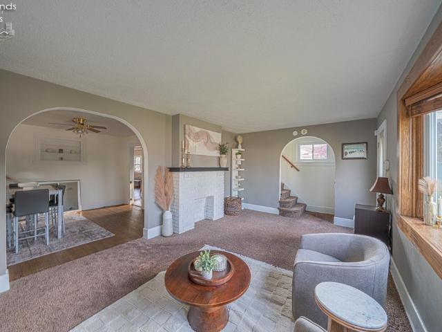1105 Miller