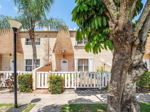 1105 NW 80th Ter Apt E, Margate, FL 33063