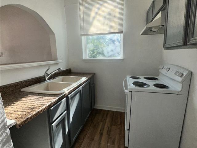 1105 N 12th Street