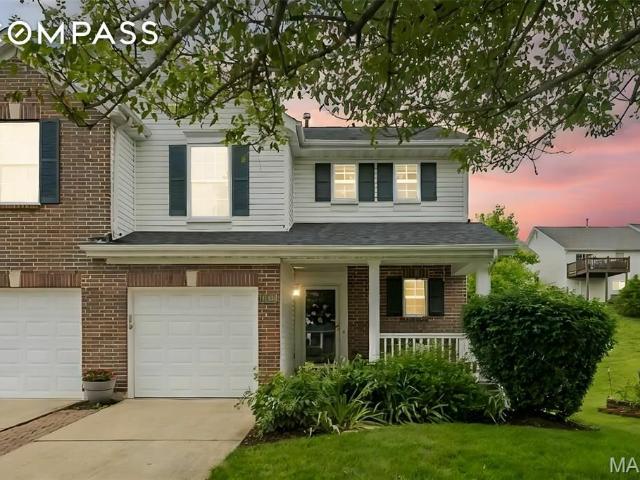 1105 Big Bend Crossing Dr, Manchester, MO
