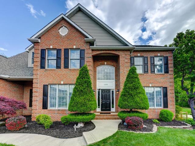 1105 Bluebird Court E