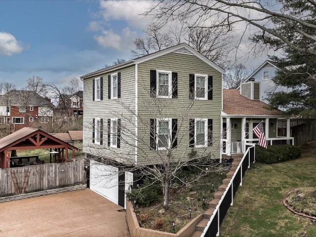 1105 Blythe Ct E