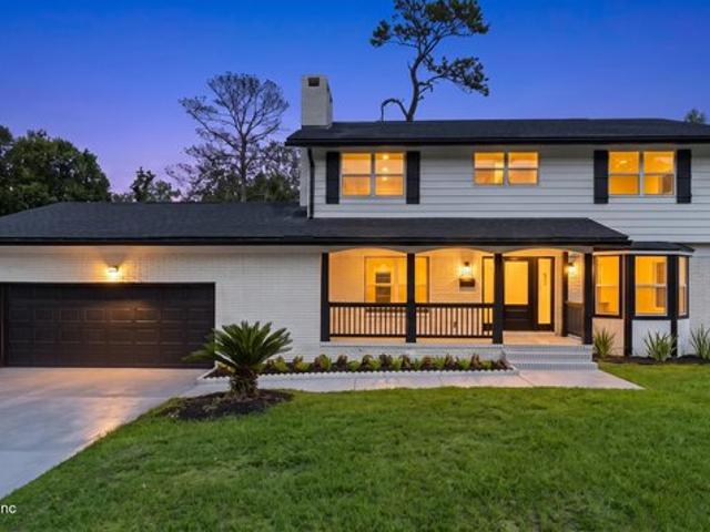 1105 Brookmont Ave E, Jacksonville, FL 32211