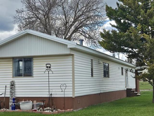 1105 Crowley Ave, Lewistown, MT 59457