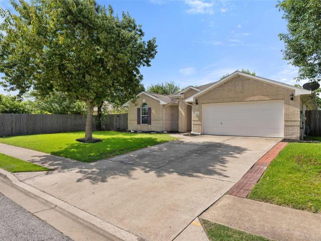 1105 Delia Chapa Ln