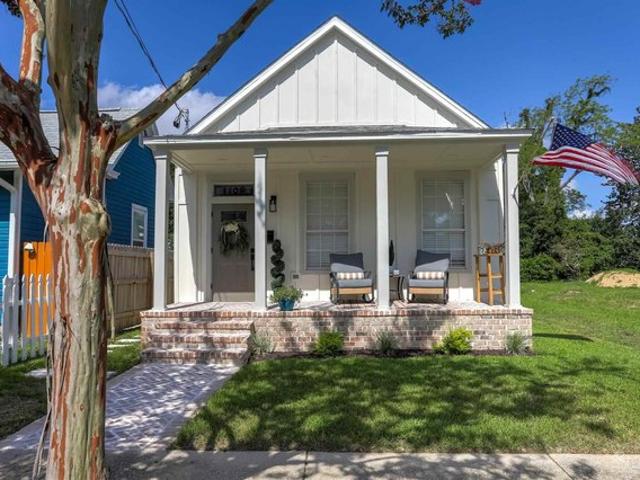 1105 Dr Martin Luther King Jr Dr, Pensacola, FL 32503